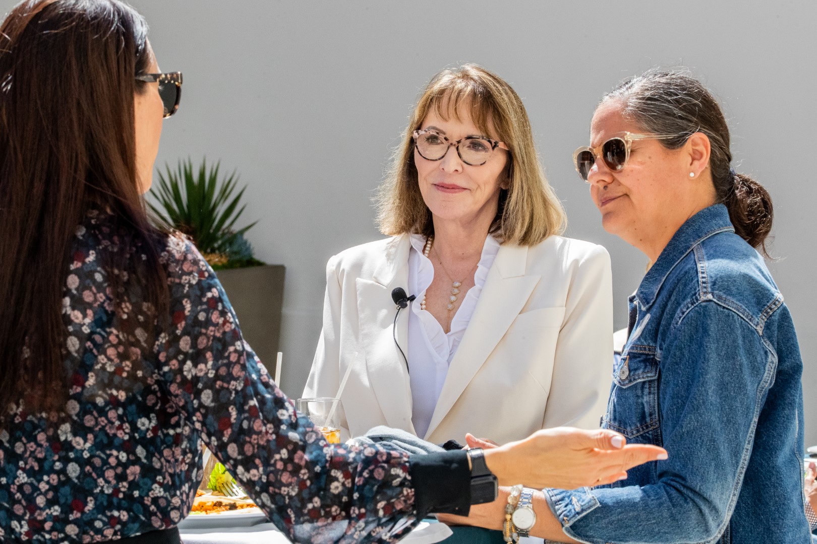 Navigating Difficult Client Situations: How to Handle Complaints, Scope ...